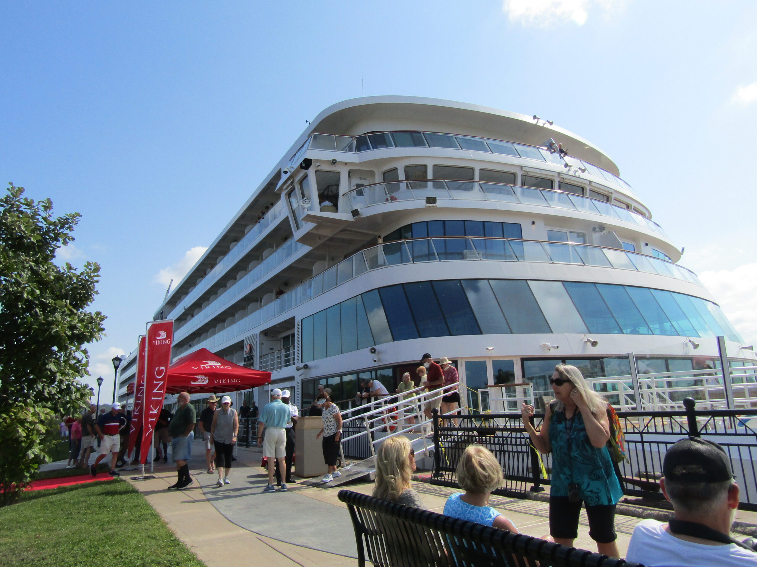 New riverboat gets red carpet treatment in QC
