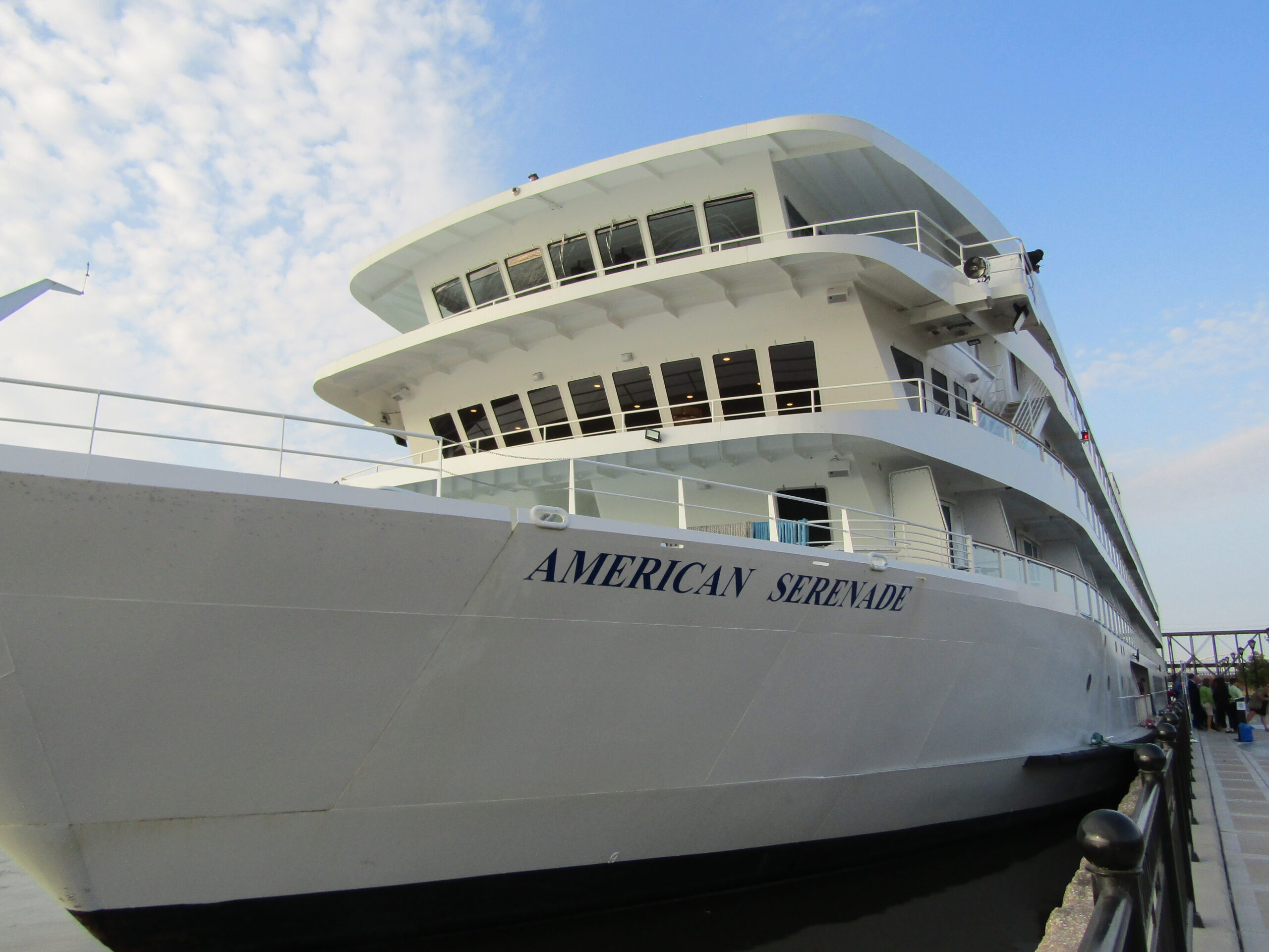 American Serenade riverboat gets official QC welcome