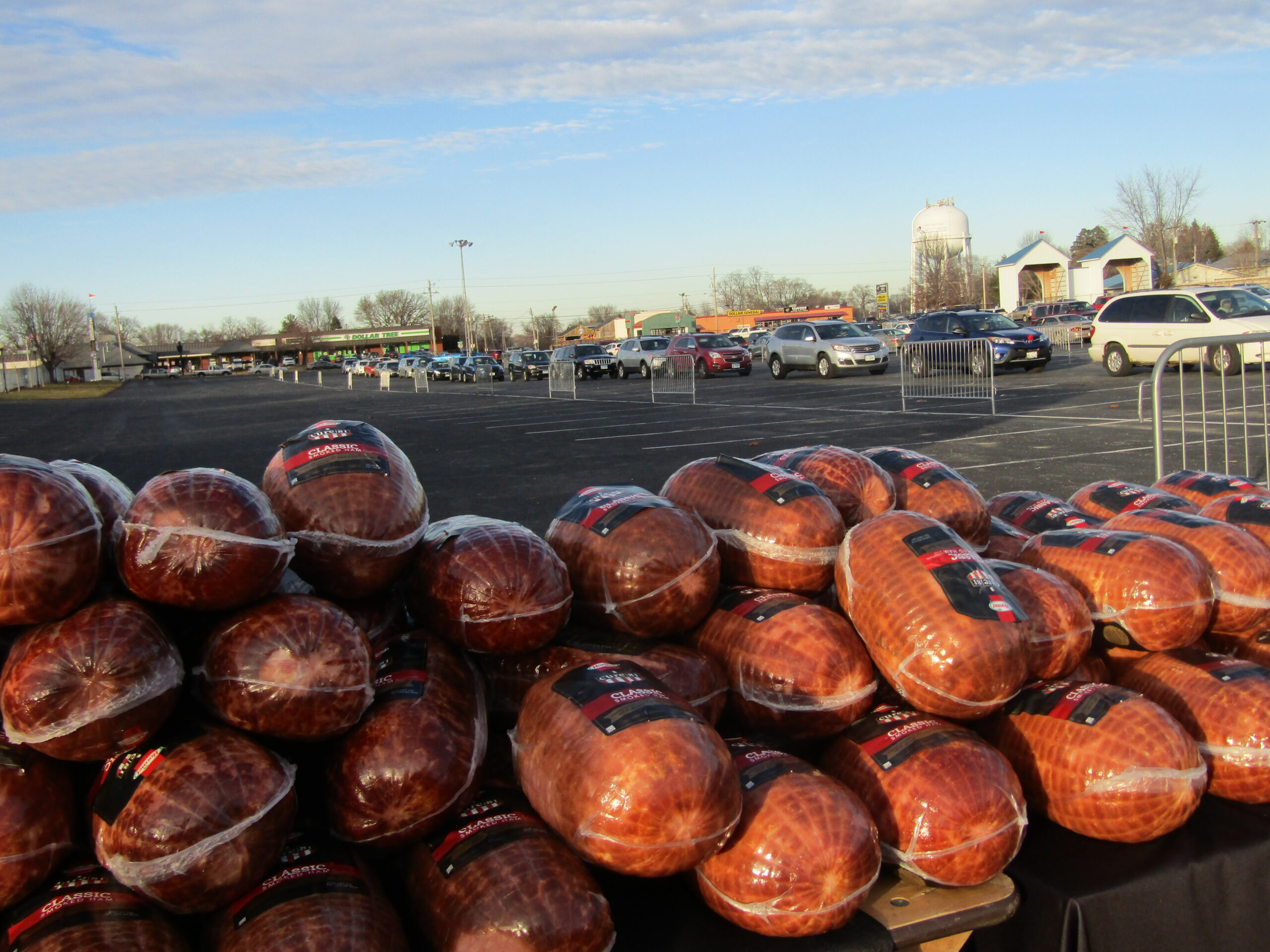 Hams for the Holidays: Hundreds pack fairgrounds for free ham