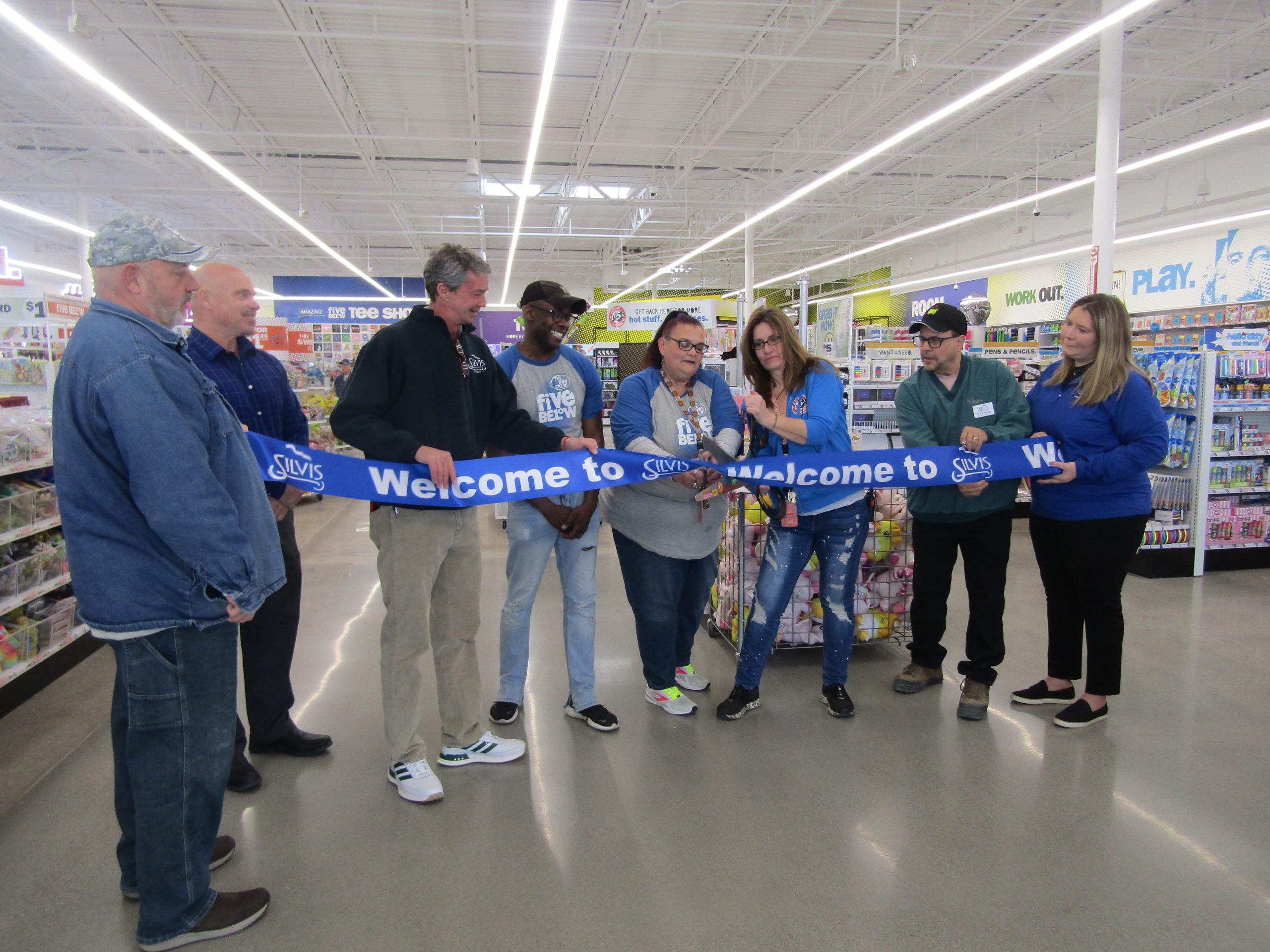 Five Below store opens, joins the Silvis ‘family’