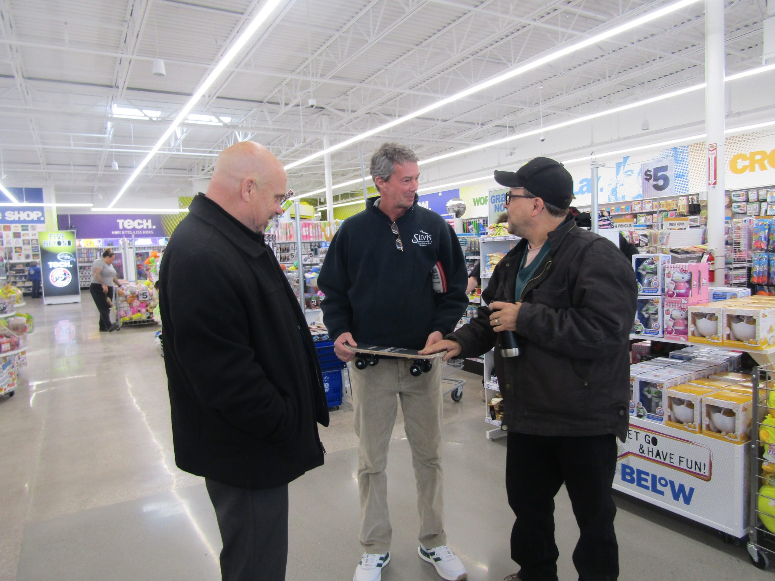 Five Below store opens, joins the Silvis ‘family’