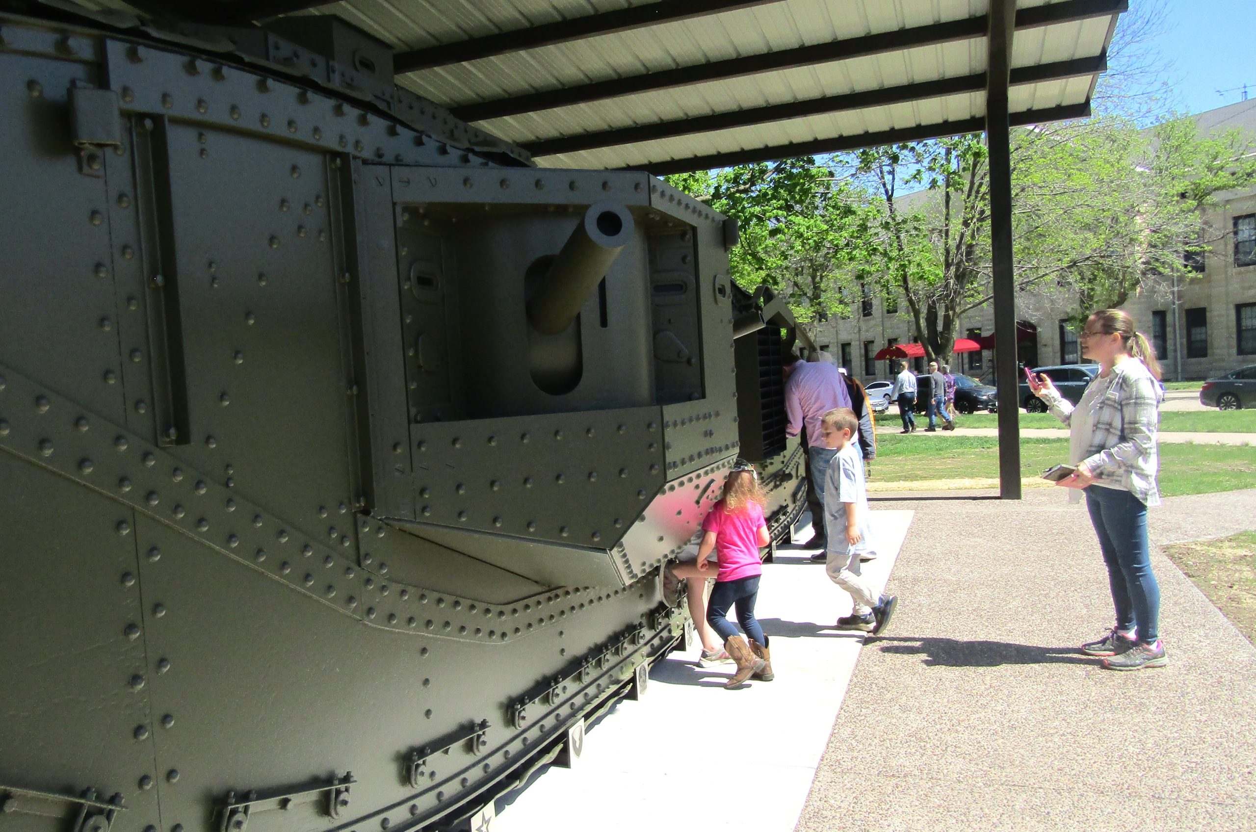 ‘Industrial marvel’ tank returns to Arsenal