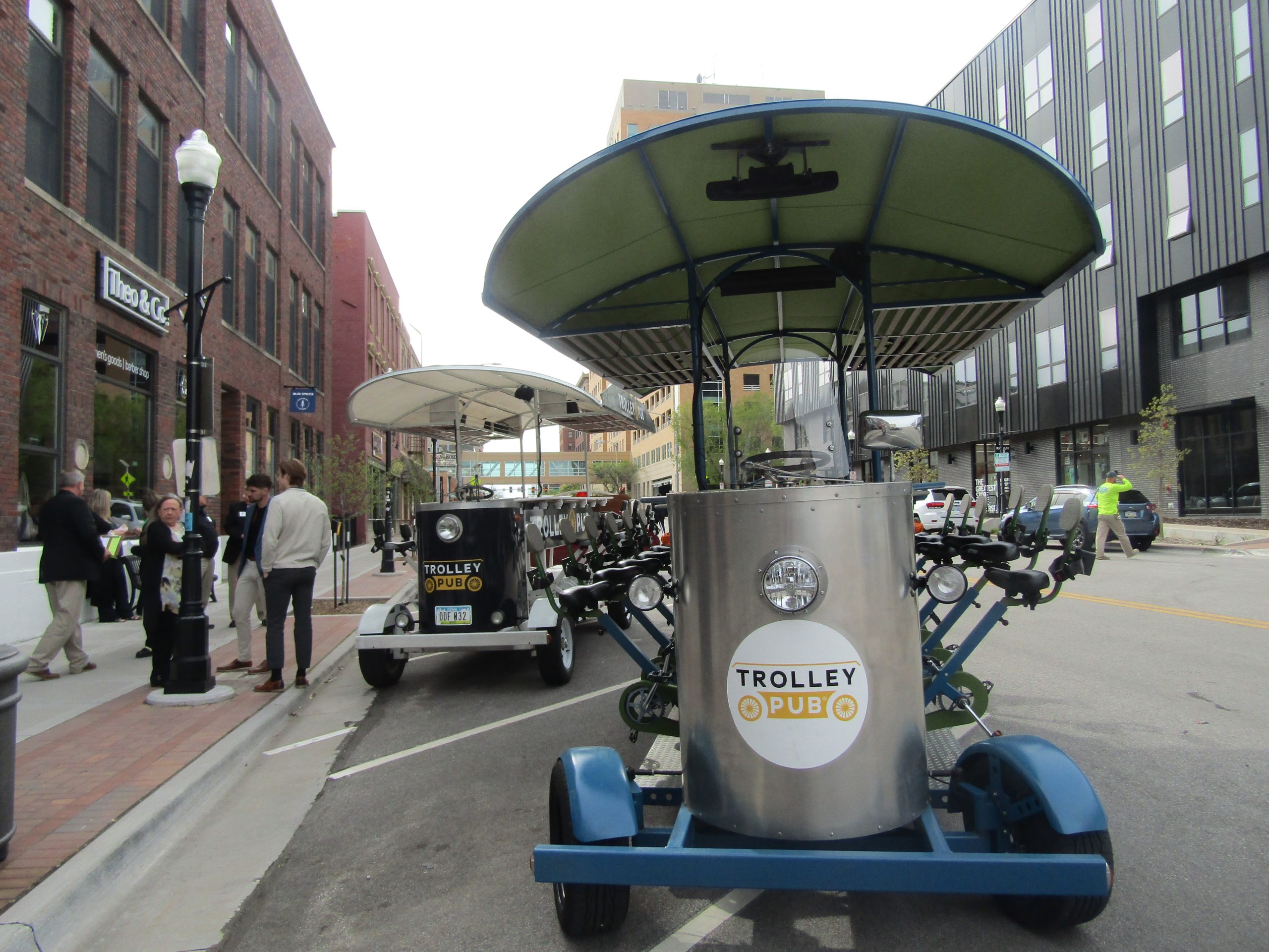 Pedal power: Trolley Pub Quad Cities opens for business